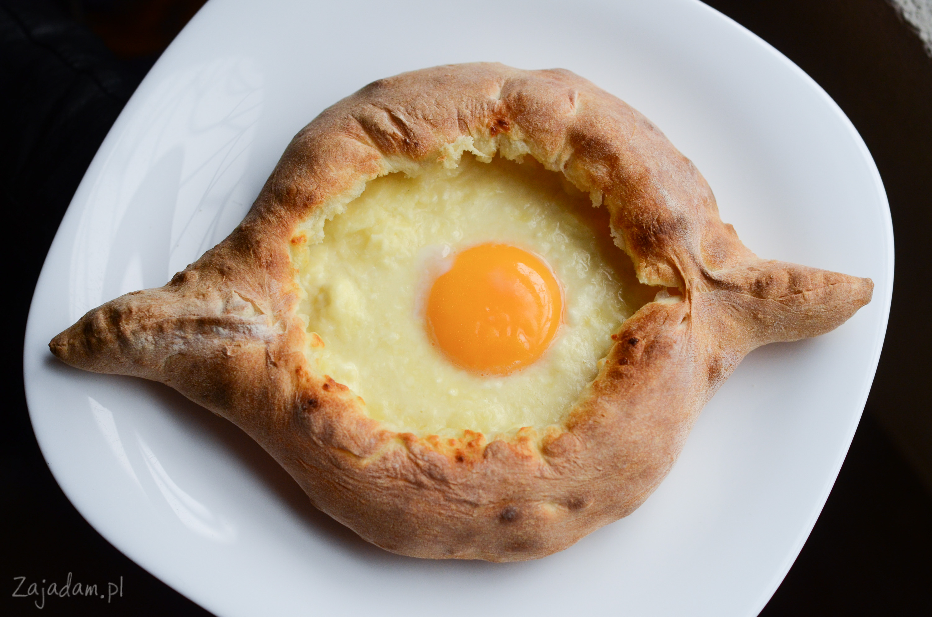 Chaczapuri adżarskie - zajadam.pl