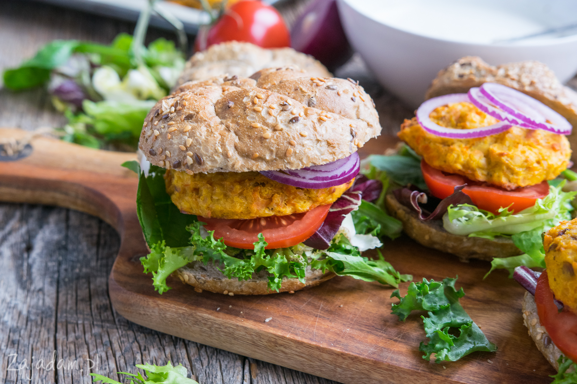 Burgery z czerwonej soczewicy